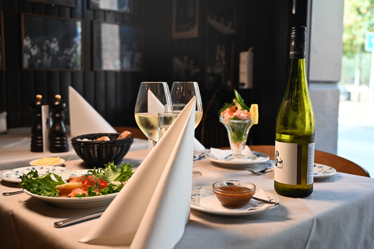 Aften – Teater Bodega